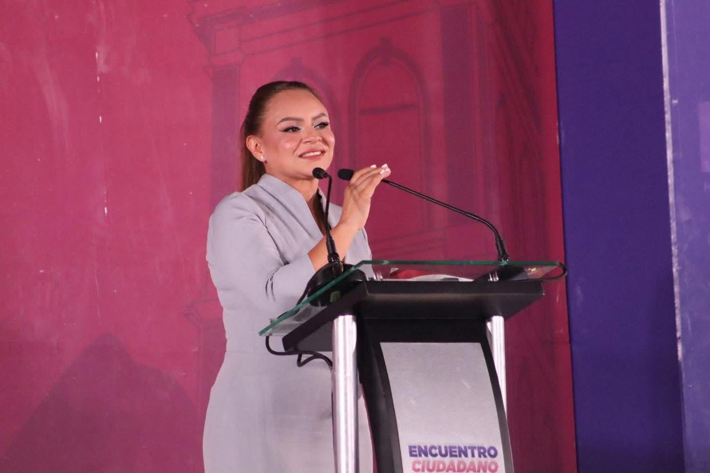 “Porque Loreto lo merece”: Paz del Alma Ochoa rinde informe ante el ...